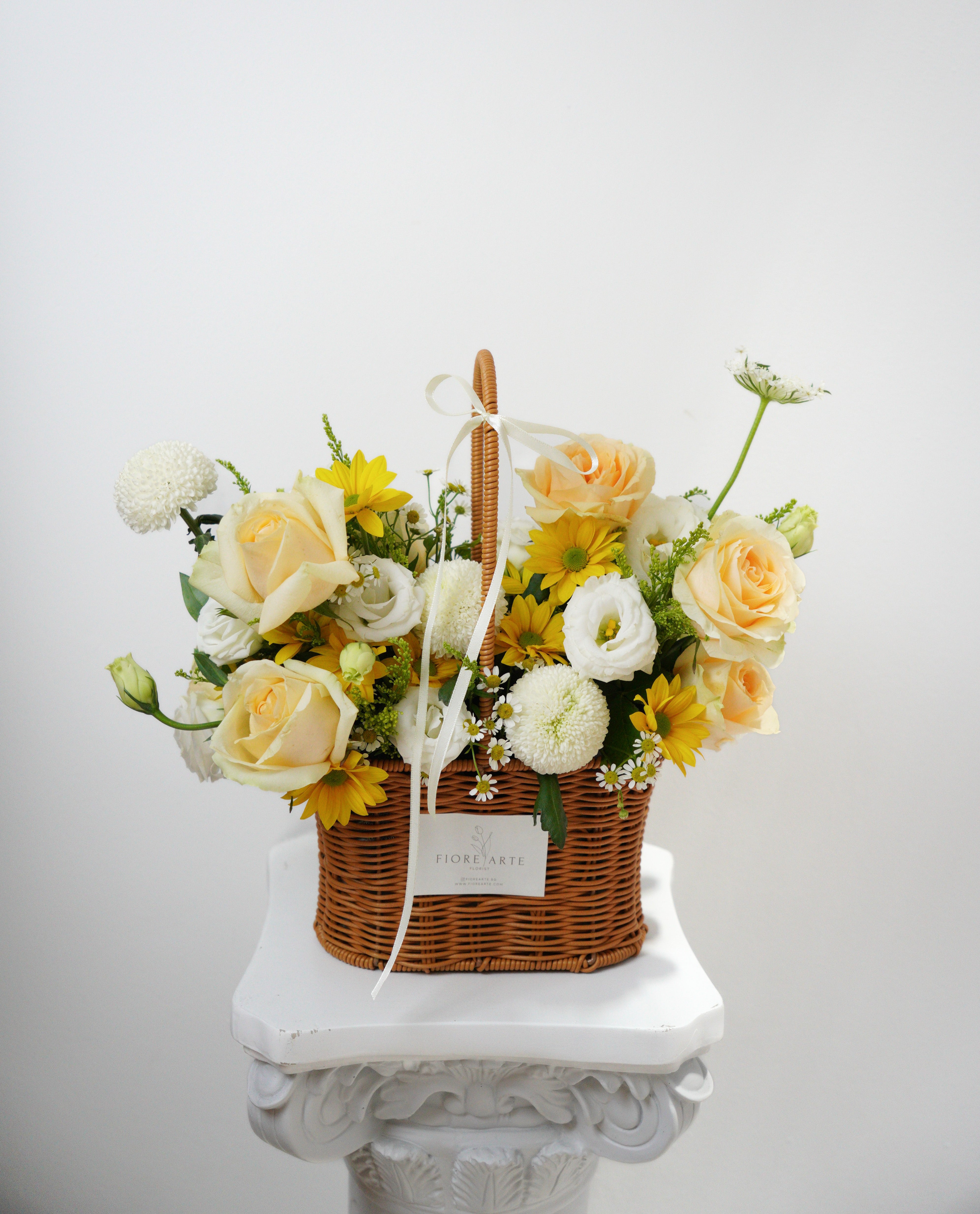 Champagne Flower Basket – Fiore Arte
